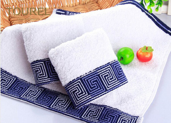 China Luxury Hotel Bath Towels / Hotel Quality Bath Sheets Plain Embroidery Logo supplier