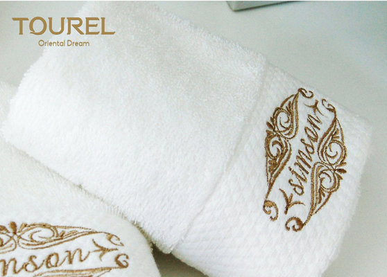 China Water-absorbing Luxury 100% Cotton Facecloth Soft Washcloths For Face supplier