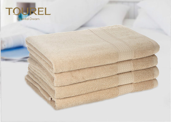 China Cotton Luxury Hotel Hand Towels And Washcloths Sets 28*28cm Light Yellow supplier