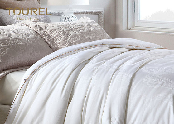 China Polyester Double Brushed Microfiber Bed Linen Comfortable Double Needle Stitching supplier