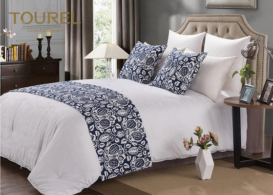 China Elegant &amp; Simple Hotel Bed Runners King Size Blue Bed Runner supplier