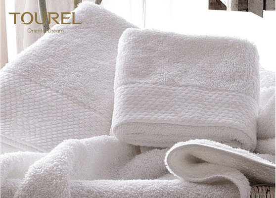 China Machine Washable Pure White Hotel Towel Set  Quick dry 100% Cotton supplier