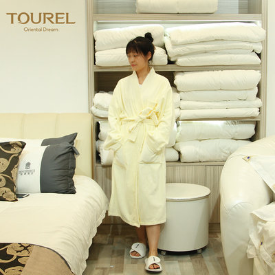 China MultiColor Hotel Quality Bathrobes Beautiful Design Fit Adult And Children supplier